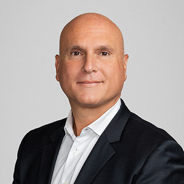 Nando Cesarone | About UPS